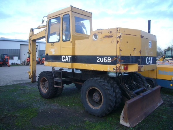 CAT 206 B | Amshove Baumaschinen - Ihr Experte für gebrauchte Baumaschinen