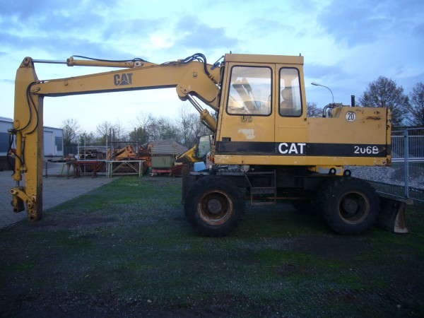 CAT 206 B | Amshove Baumaschinen - Ihr Experte für gebrauchte Baumaschinen